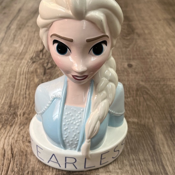 Disney | Accents | Disney Frozen Elsa Ceramic Bank White And Blue ...